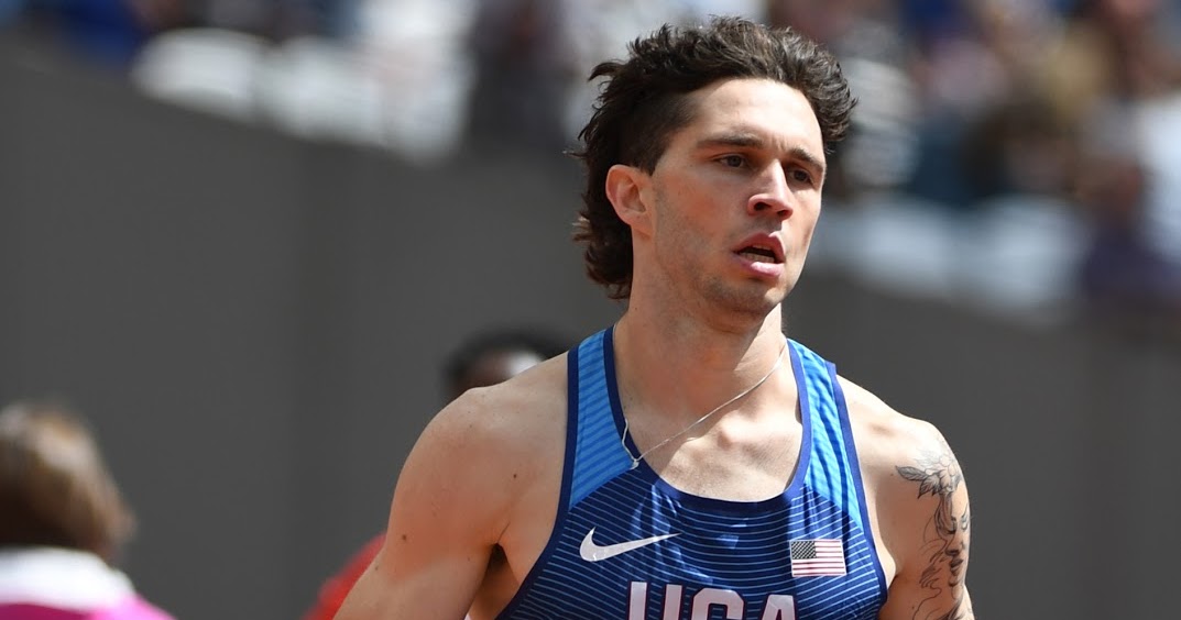 Drew Windle advances to semis in 800 meters....