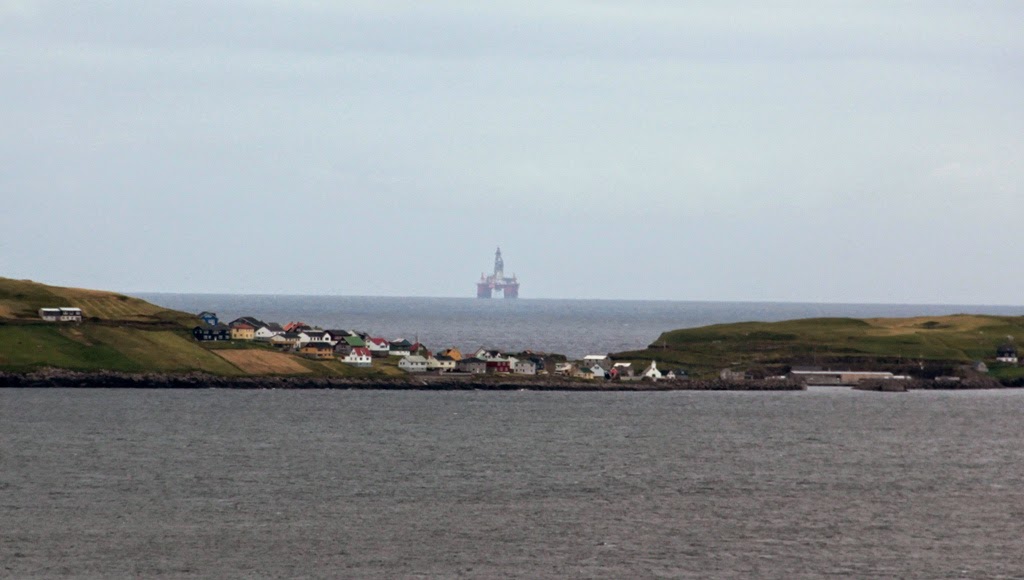 West Hercules í havsbrúnni
