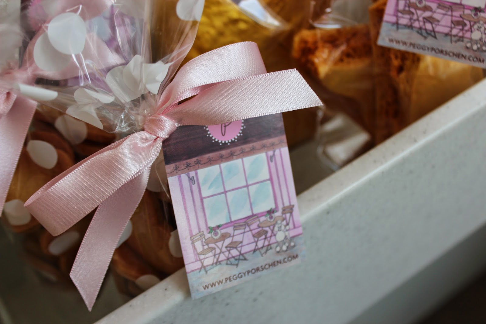 Peggy Porschen Cakes, Belgravia, London - Georgie xoxo | Enchanted Living