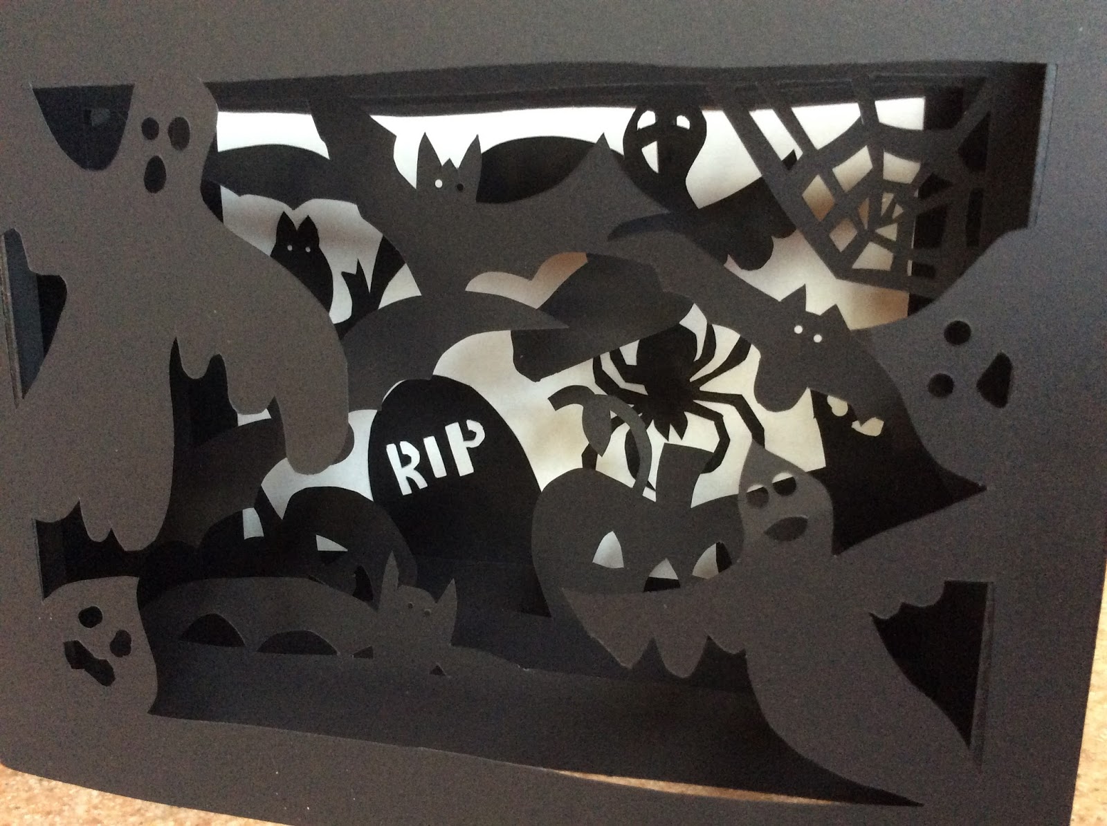 Bling the Book: Blinking Halloween Tunnel Book