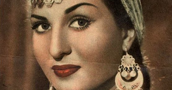 Golden BellyDancers: Naima Akef