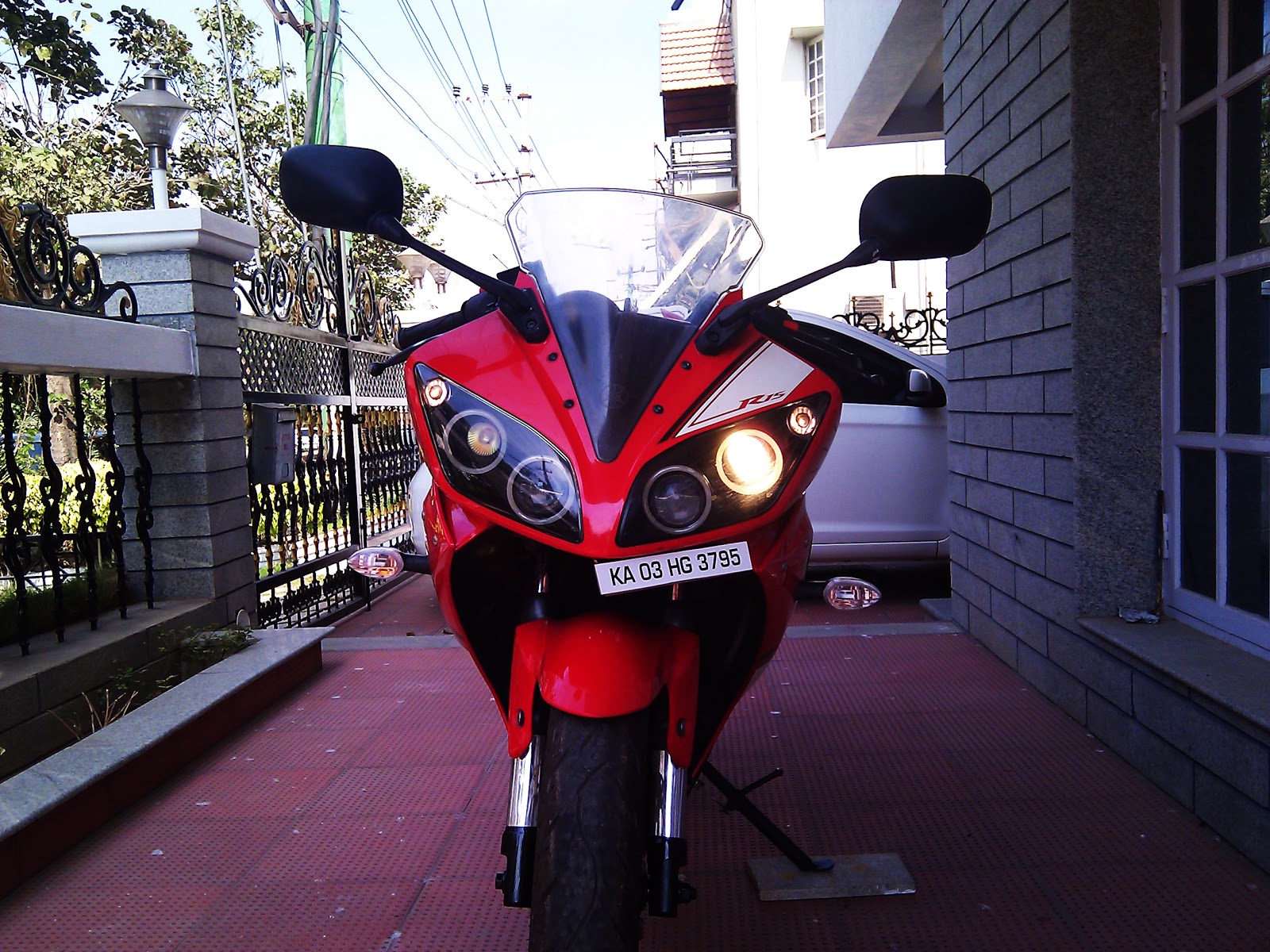 R15 V2 Modified With Projector Lights