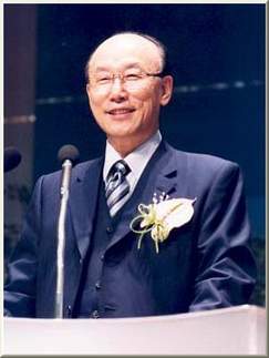 Dr David Yonggi Cho: Pastor of world's largest congregation!