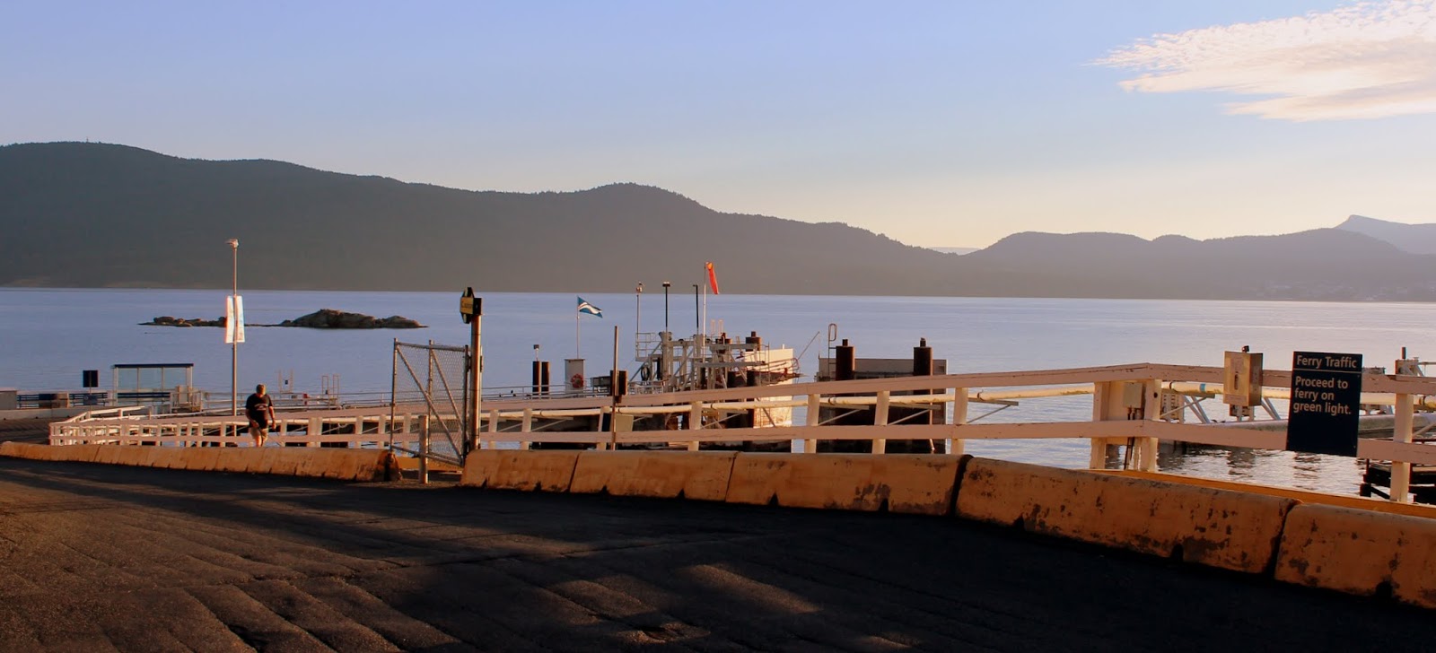 The Murray Chronicles : Seaside Restaurant on Salt Spring Island