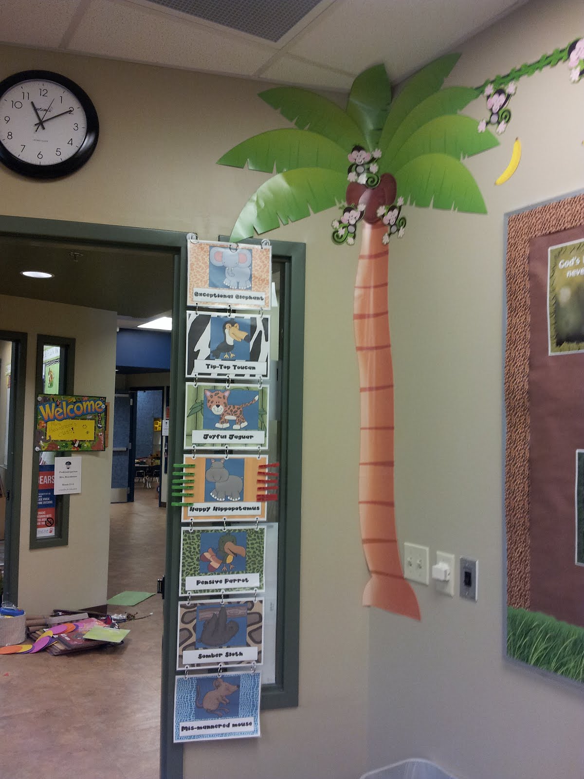 Classroom Tour & Fun Jungle Decor