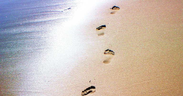 Following fading footprints