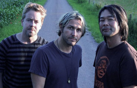 Feeder wallpaper ~ ALL ABOUT MUSIC