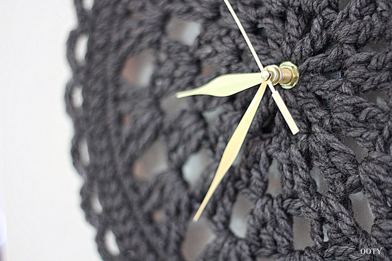 Ooty: Crochet Clock New Pattern