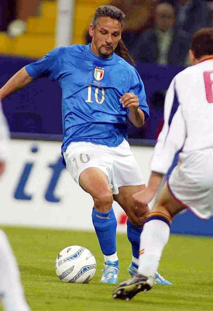 Famous Soccer Players Blog DDI: Soccer Star - Roberto Baggio, Italian ...