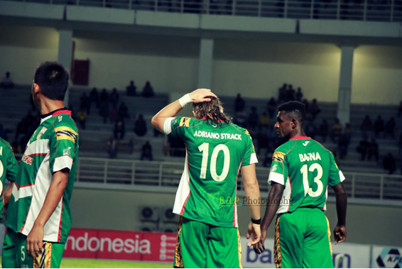 PALMEIRASPORTS: PALMEIRASPORTS ENTREVISTA: ADRIANO STRACK DE CARAZINHO PARA A EUROPA