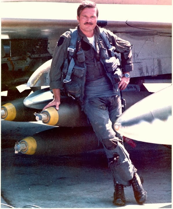 Chant du Départ: The Friday Flyby - 01 November