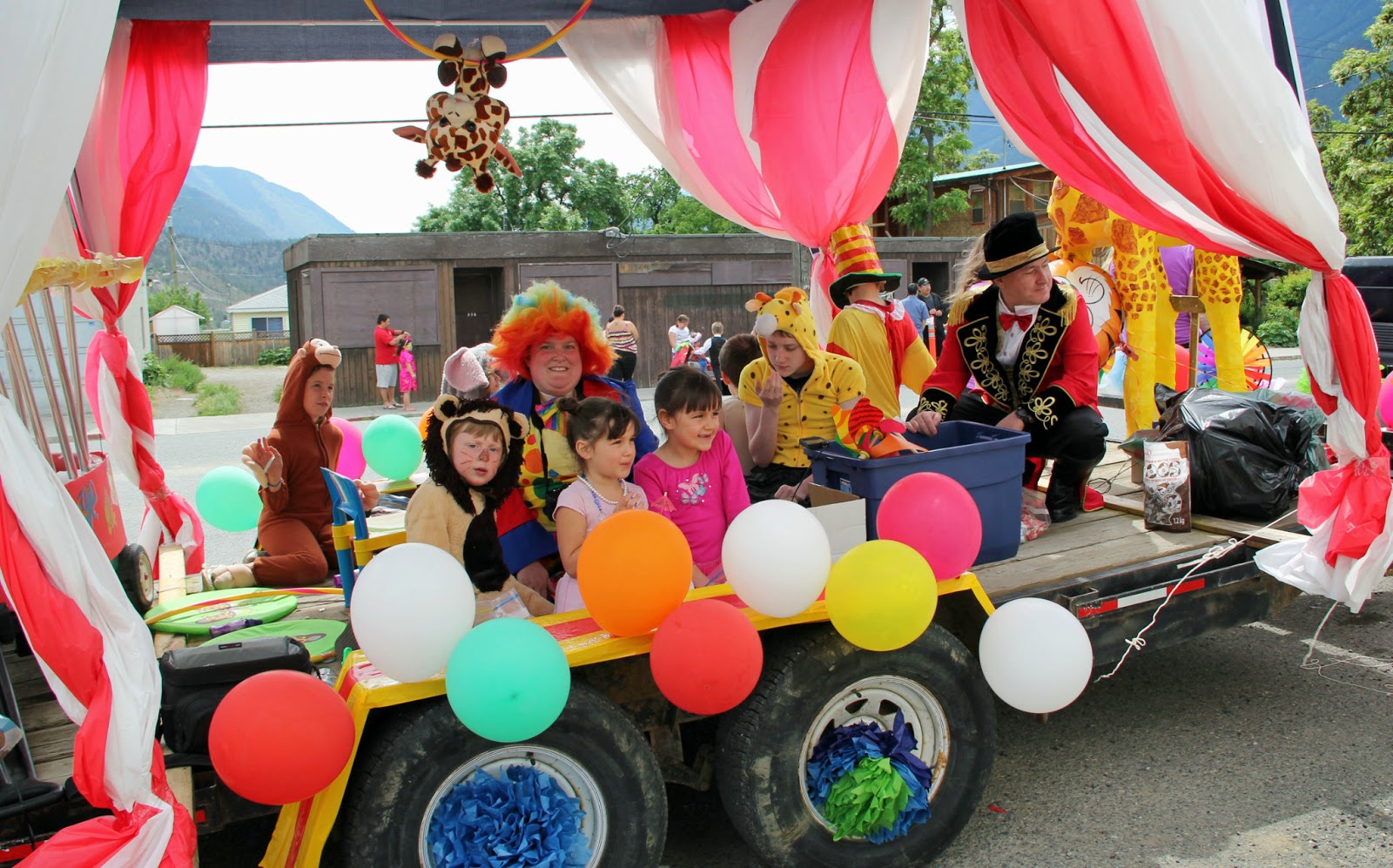 Jo and Sue: May Day Circus Float