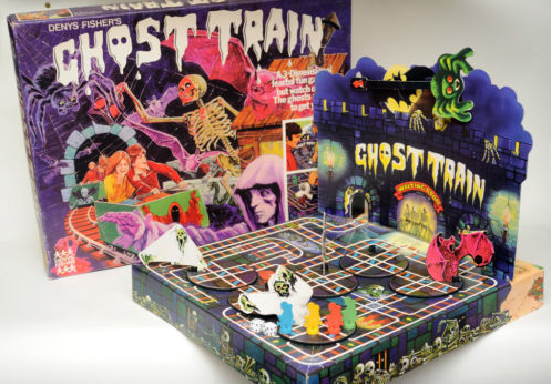 Wacky Comics!: Scream Inn Board Game!
