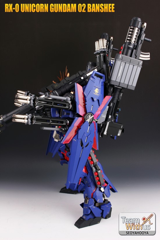 Custom Build: PG 1/60 Full Armor Unicorn Gundam 02 Banshee