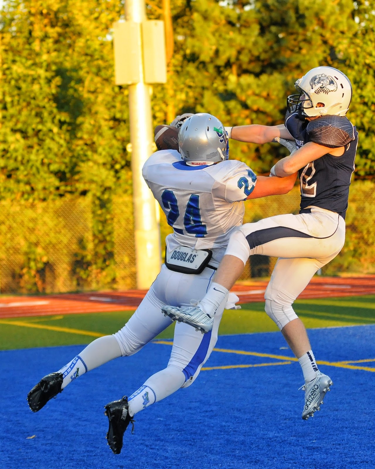 Shoreline Area News: Shorewood football vs Glacier Peak Sept 12