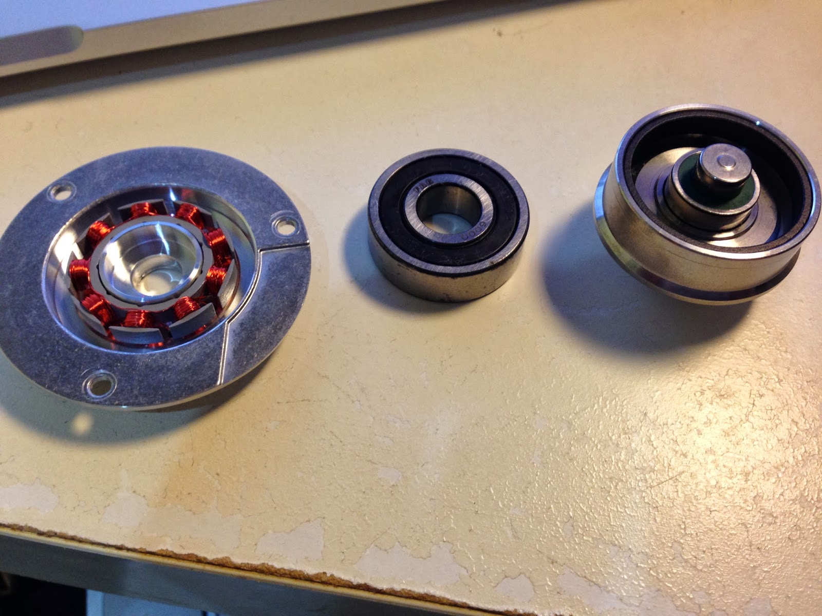 The amateur Programmer: Revitalizing old hard drive motors using Arduino