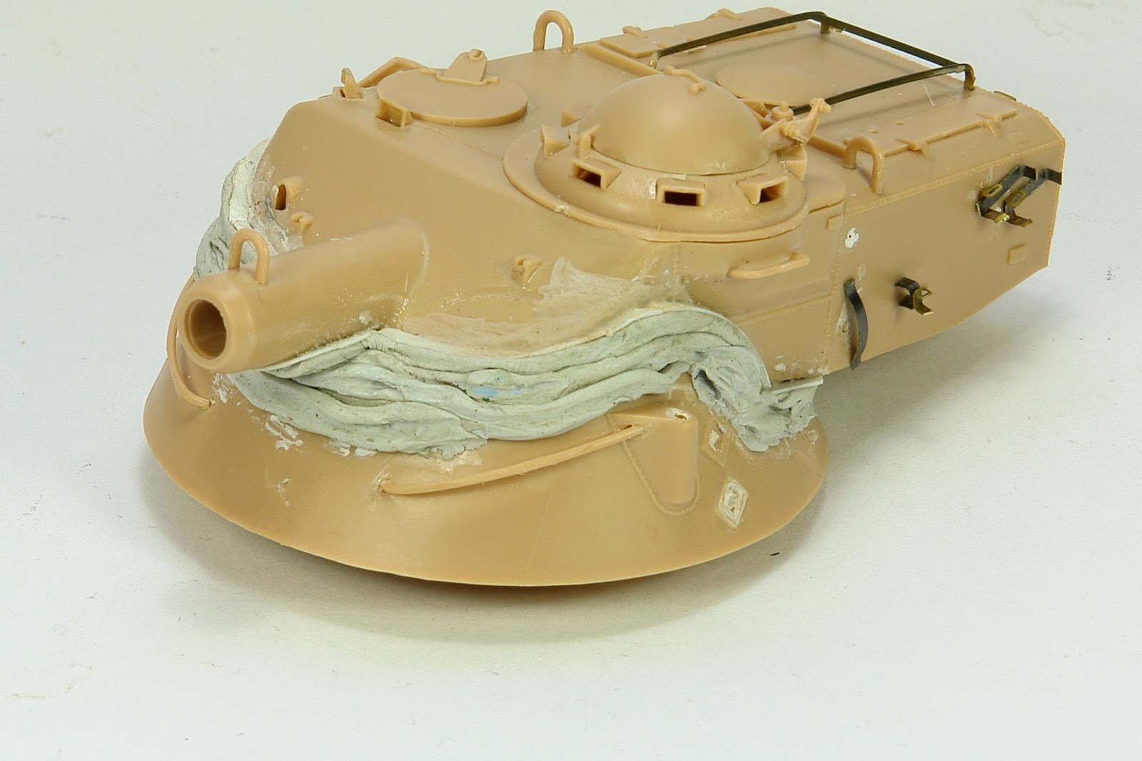 FCModeltips . Federico Collada: Panhard EBR 10 Hobby Boss 1/35