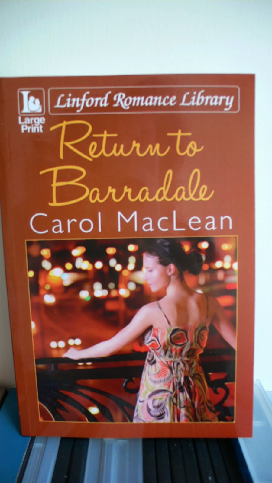 Carol MacLean Writer