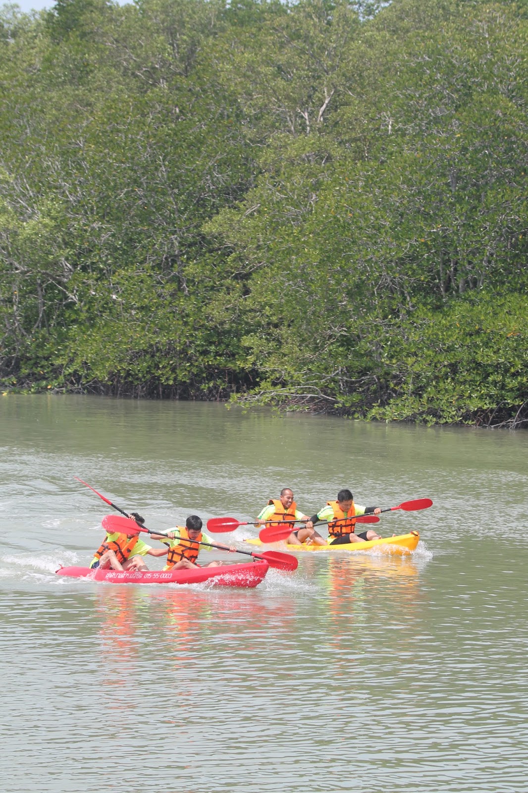 Thailand place to visit: Klong Mu Dong Canoe Race (2015) | About BTS ...