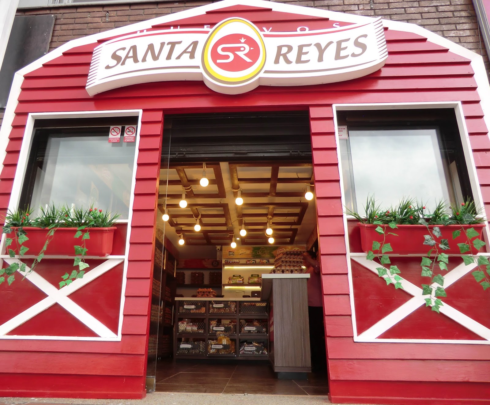 Mix News Colombia: Huevos Santa Reyes, 45 años de innovación y ...