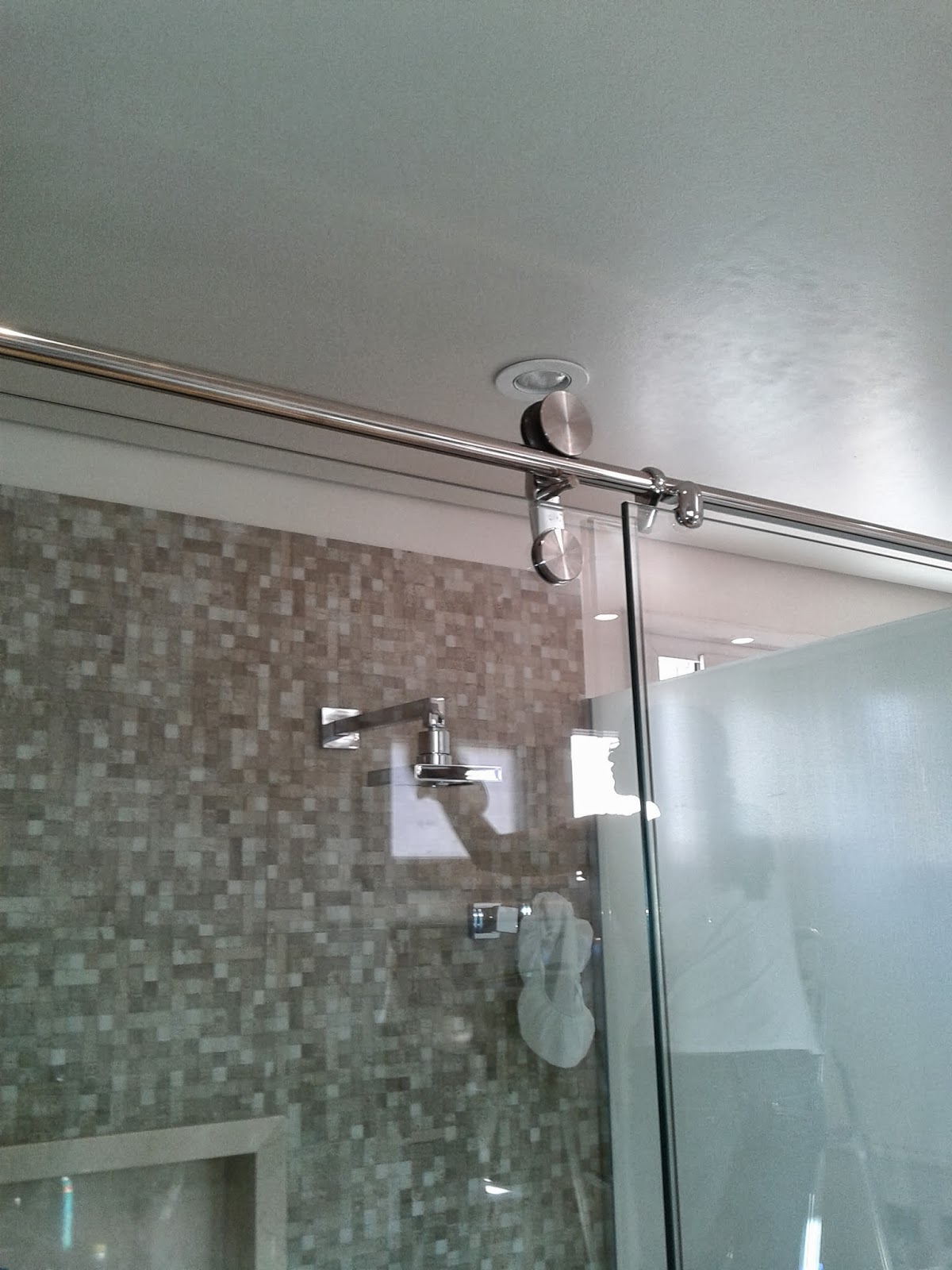 Almanaque do Vidro: BOX DE INOX DE CANTO GLASS INOX