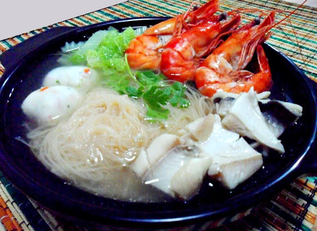 LIGHT BITEZ: Seafood Claypot Mee Sua Soup - For J.S