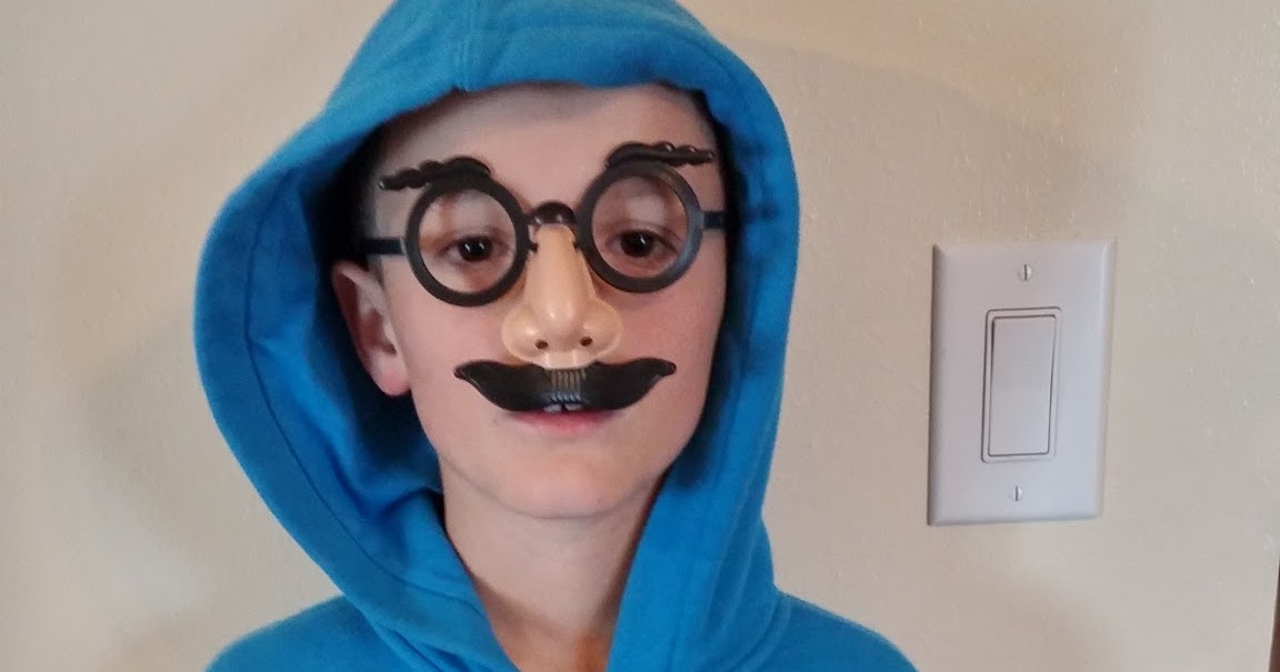 Happy Days!: A Silly Mask