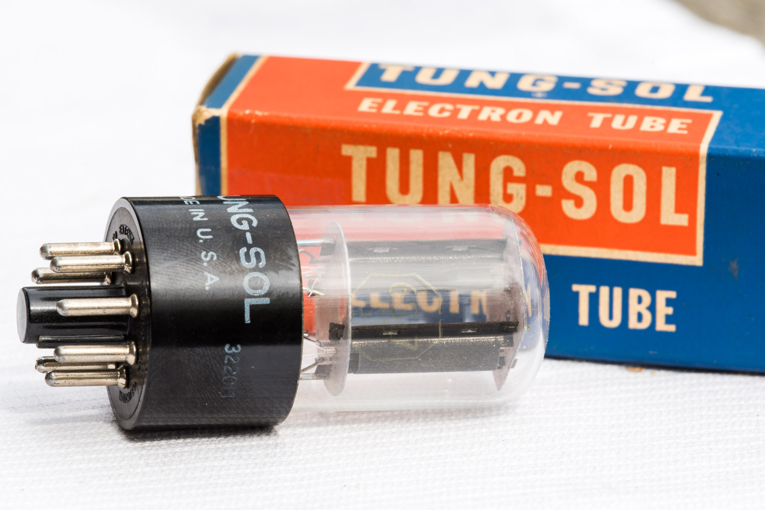VinylSavor: Tube of the Month : The 6SL7