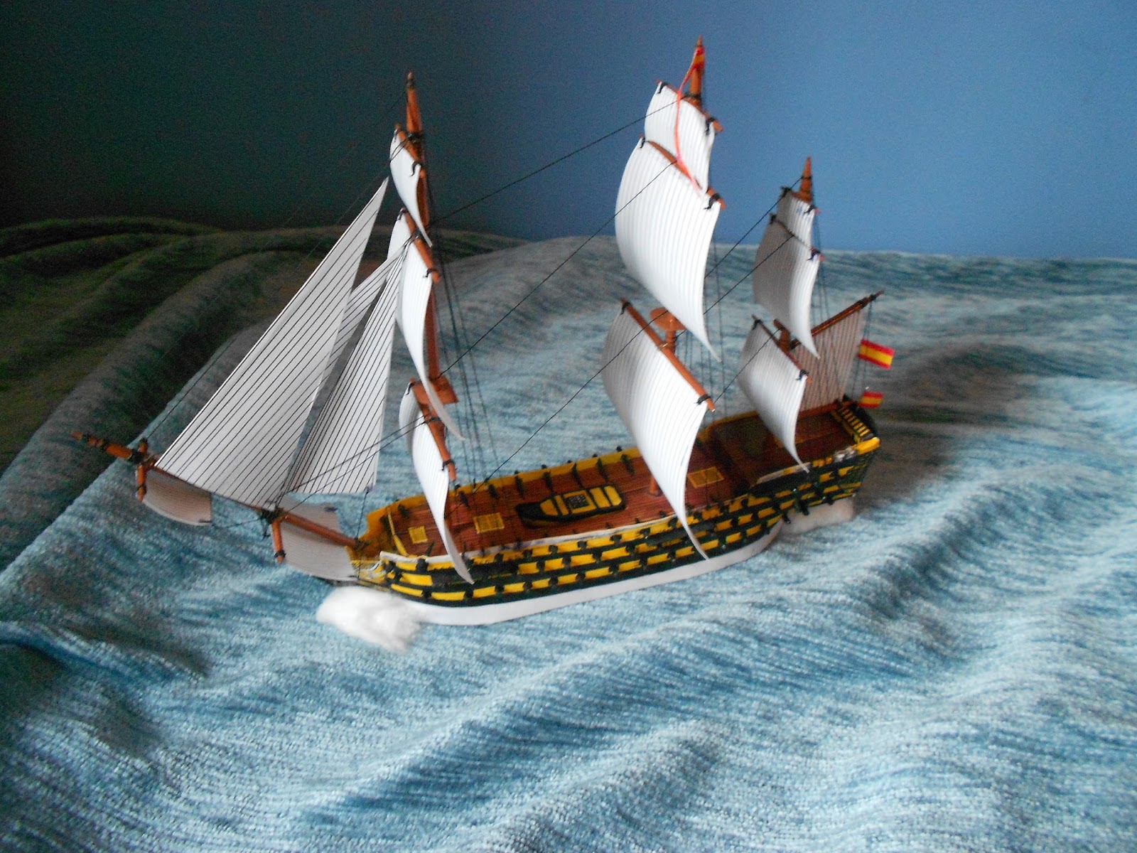 LAS MAQUETAS DE MAMARRO - PAPER MODEL: NAVÍO DE LÍNEA RAYO / SHIP OF ...