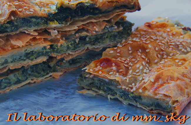 IL LABORATORIO DI MARINA: ΣΠΑΝΑΚΟΠΙΤΑ ΜΕ ΜΑΣΚΑΡΠΟΝΕ // SPANAKOPITA