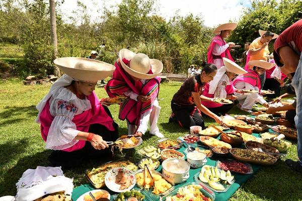 Los raymis: PAWKAR RAYMI