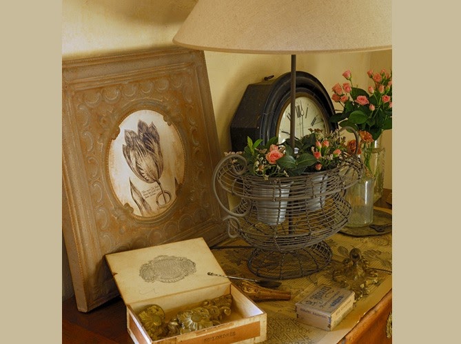 Color Outside the Lines: LOVE ... Tabletop Vignettes