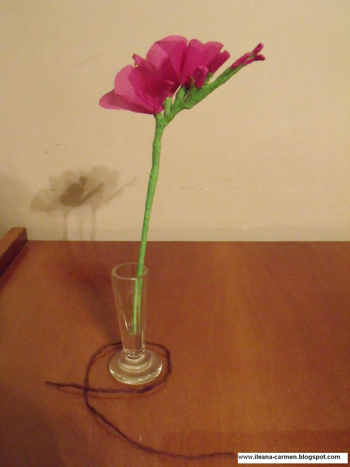 hobbies: TUTORIAL - Ornaments for Kids from Crepe Paper