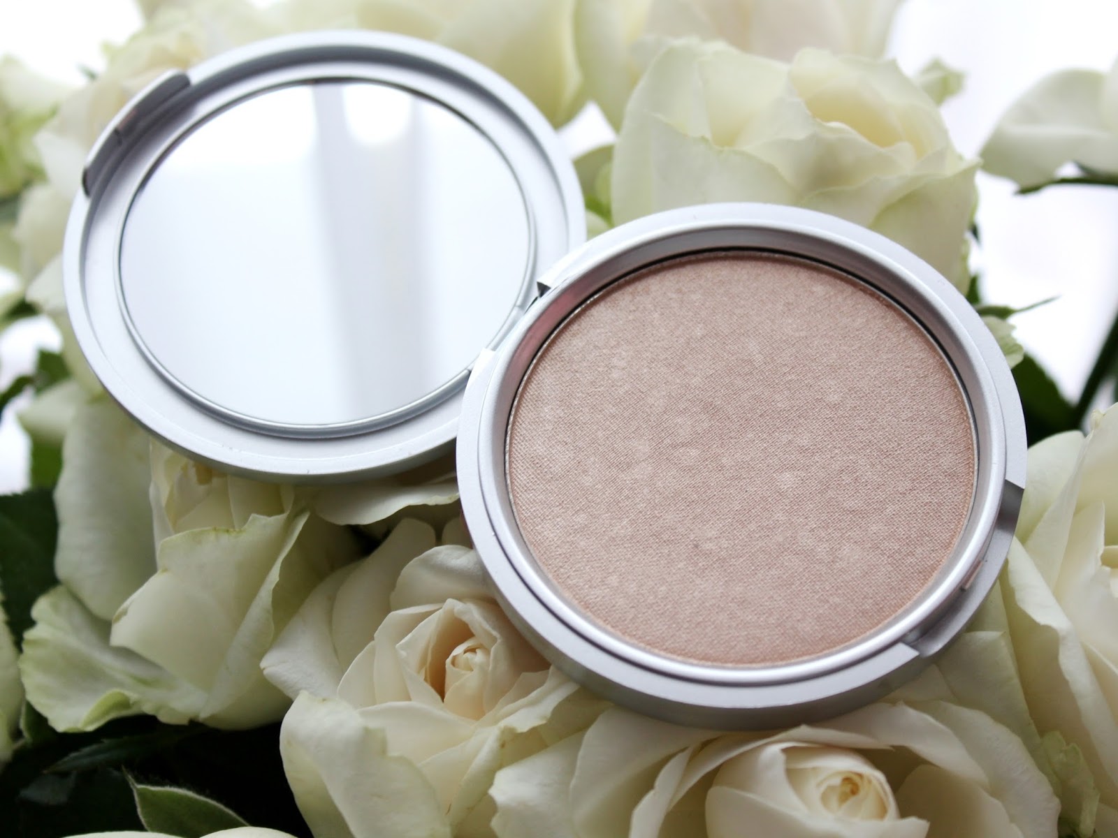 The Balm Mary-Lou Manizer aka the Luminizer