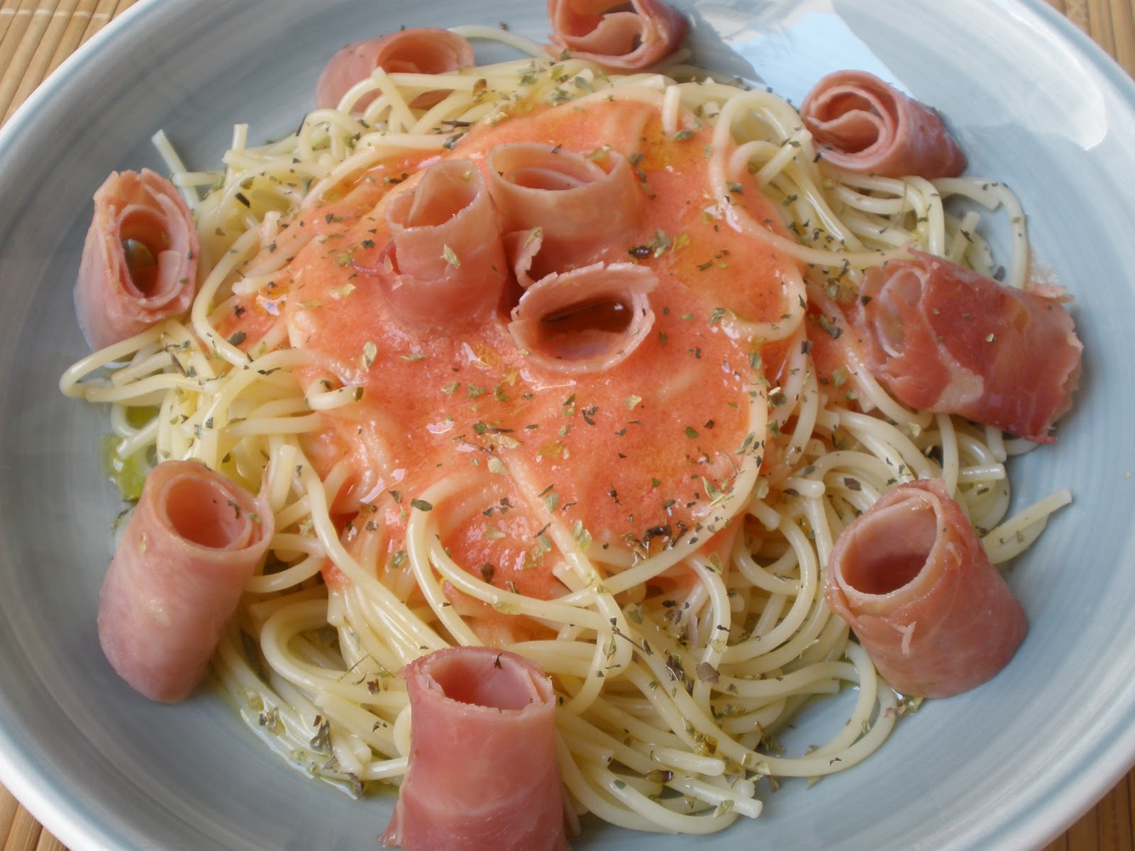 Mi bloguico de Cocina: Pasta con Jamón y Tomate