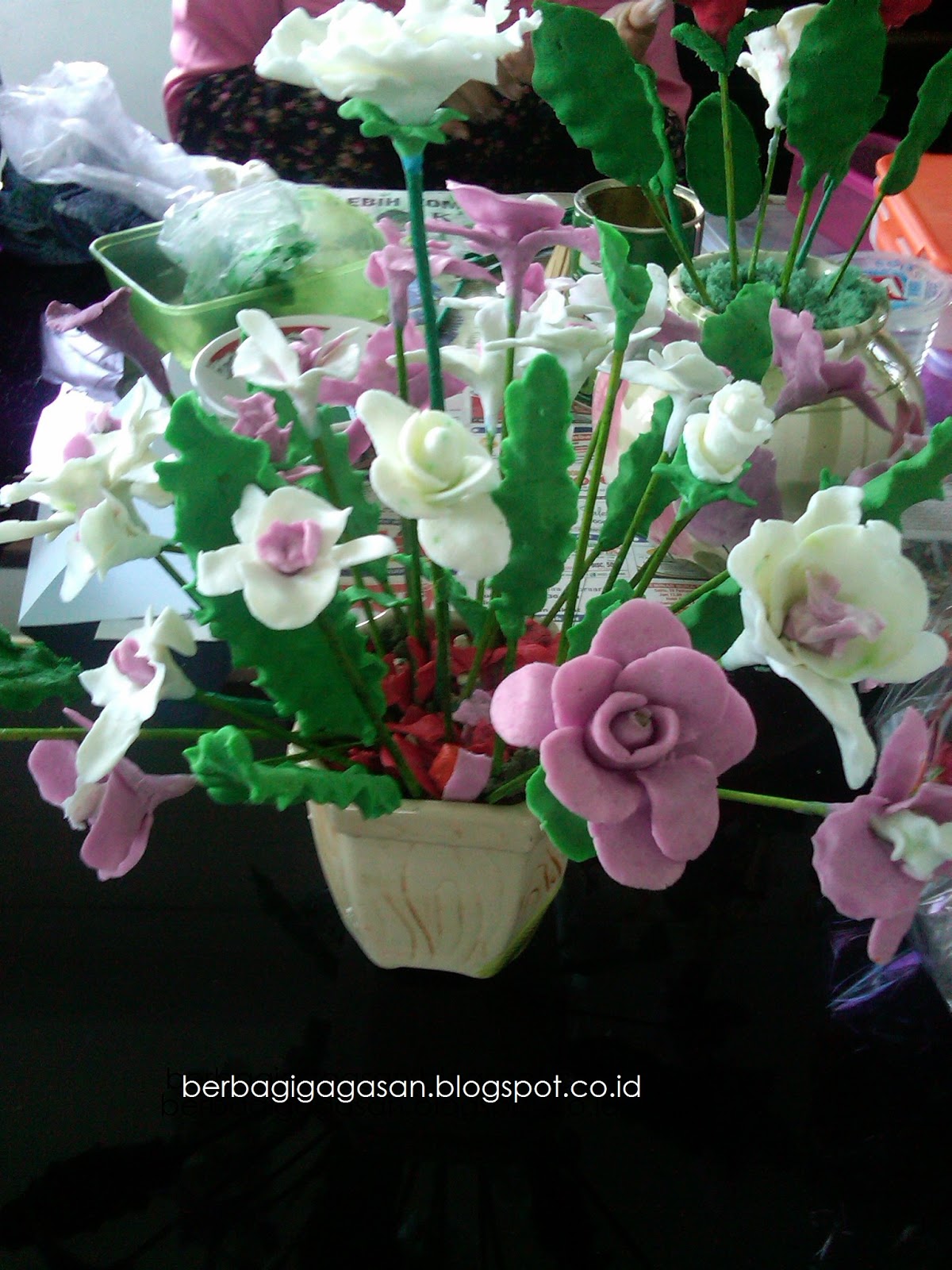 berbagi gagasan: Souvenir Keren dari Bandung, Serba Harum Semerbak ...