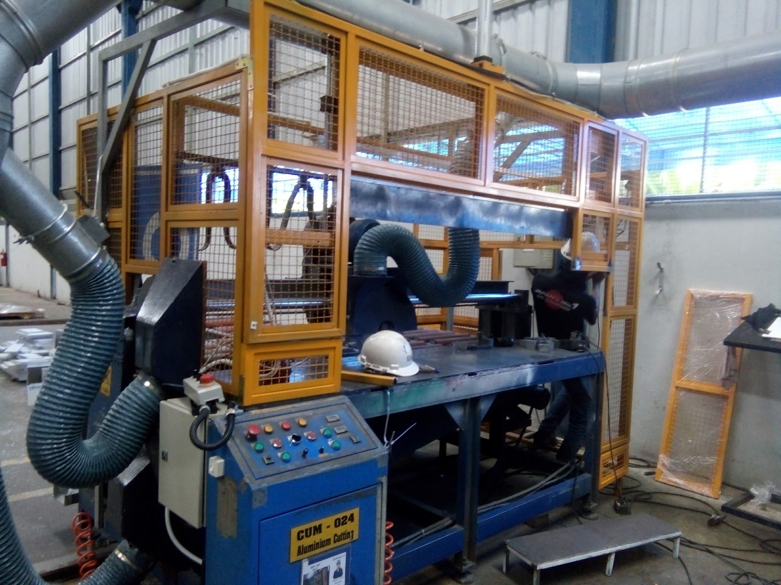 บริษัท ภพพร้อม จำกัด : แก้ไขปรับปรุงเชฟตี้เครืองจักร ออกแบบ ติดตั้ง ...