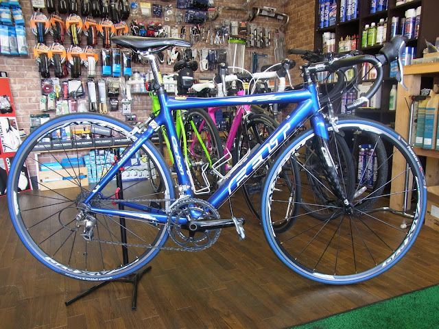 CYCLE GARAGE KCS: FELT F5C オーバーホール、ULTEGRA WH－6800アップグレード!!