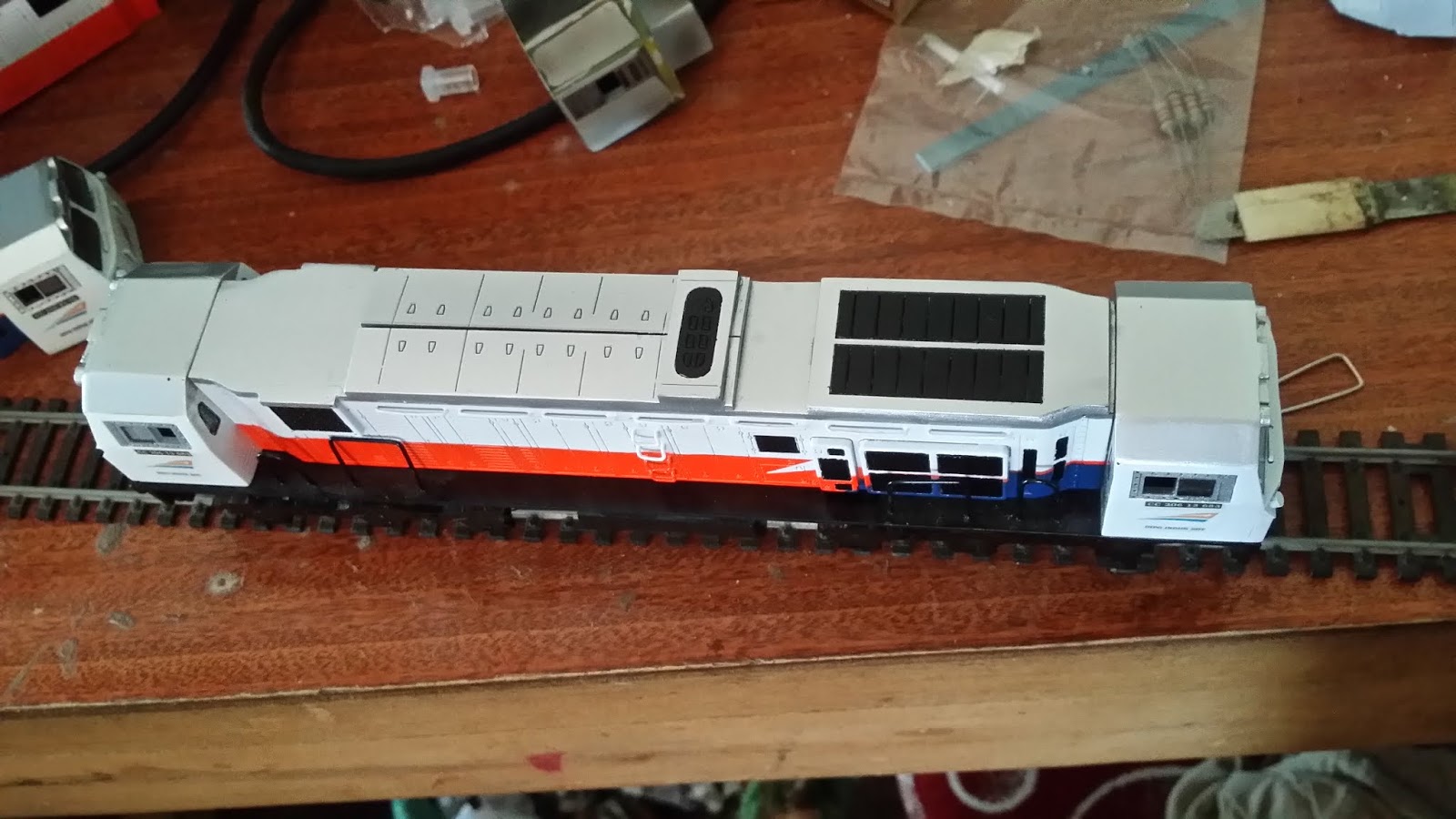 miniatur kereta api CC 206 skala ho | toko miniatur kereta api di ...