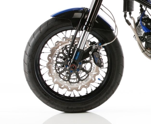 Black & Beauty - RocketGarage - Cafe Racer Magazine