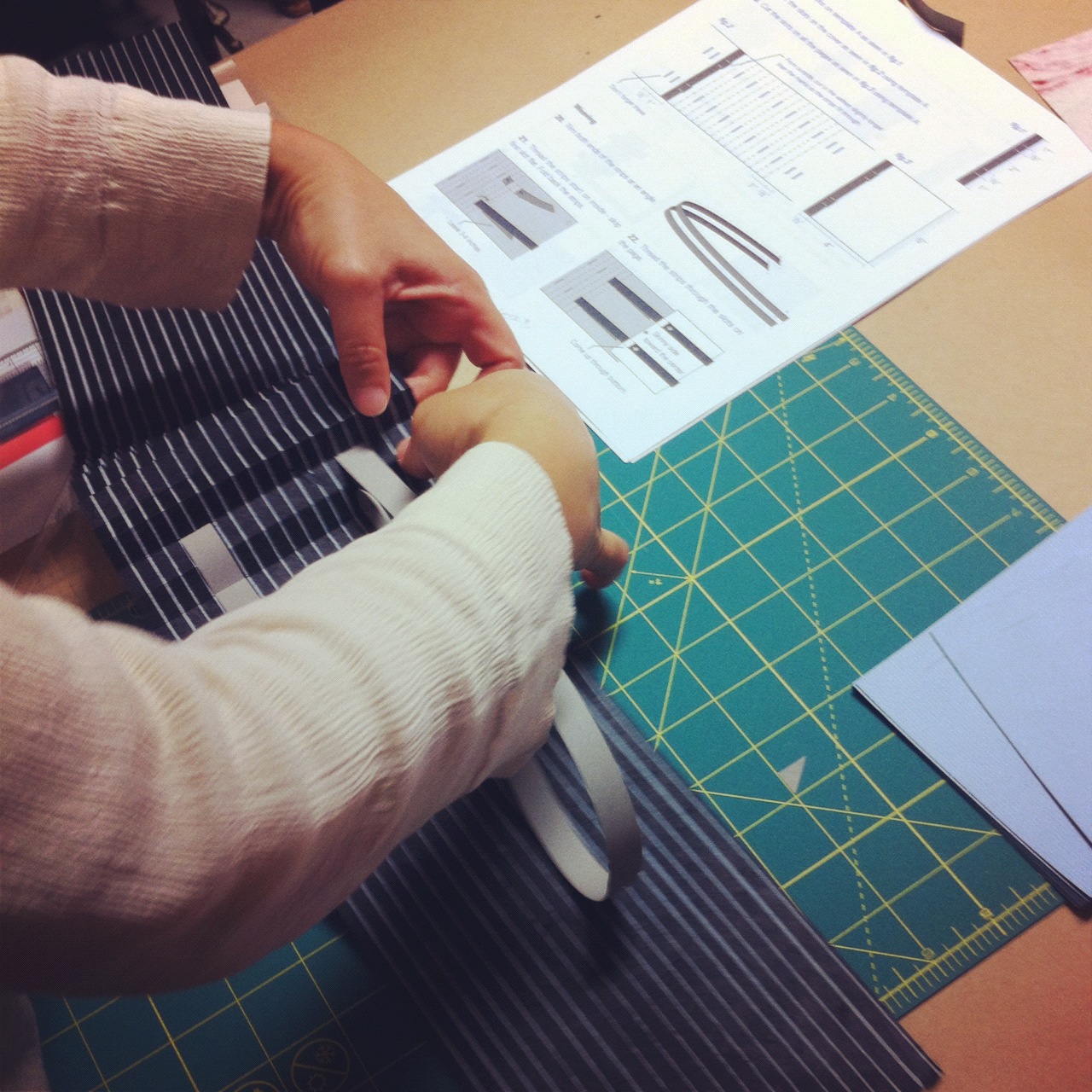 wishi washi studio: Water Wheel Binding with Kyoko