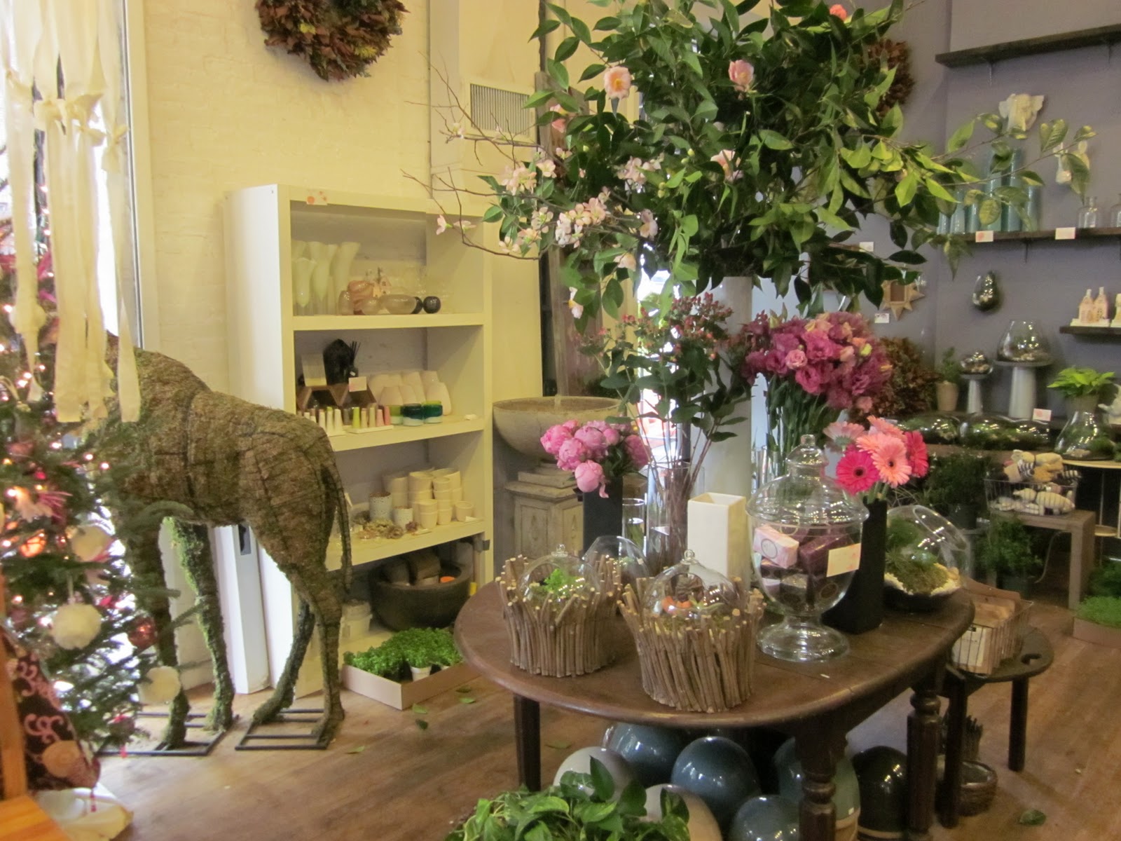 Country Weekend ~: flower shop inspiration