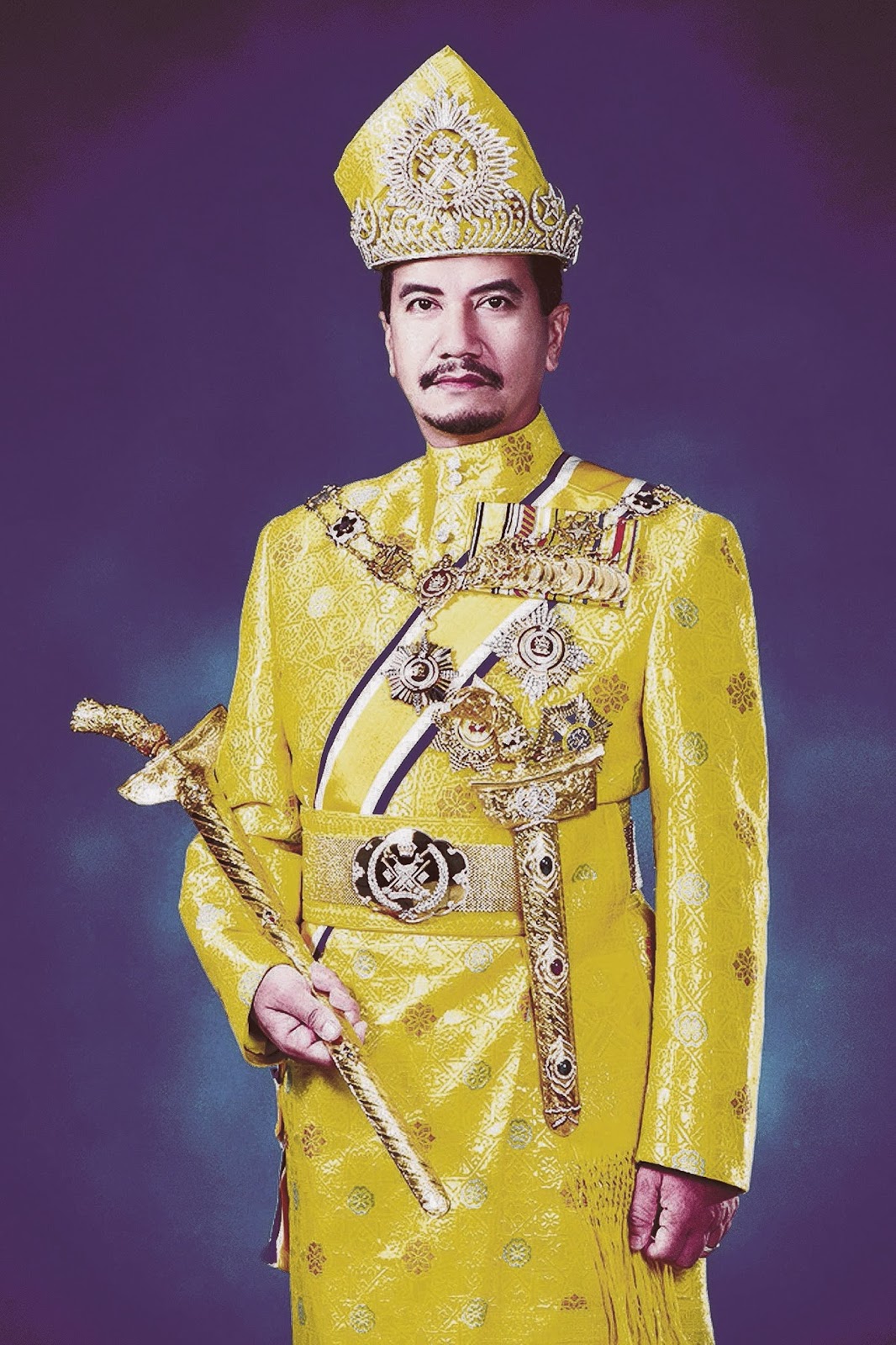 Pabila Penaku Menari: Sultan Terengganu kembalikan gelaran Datuk Seri ...