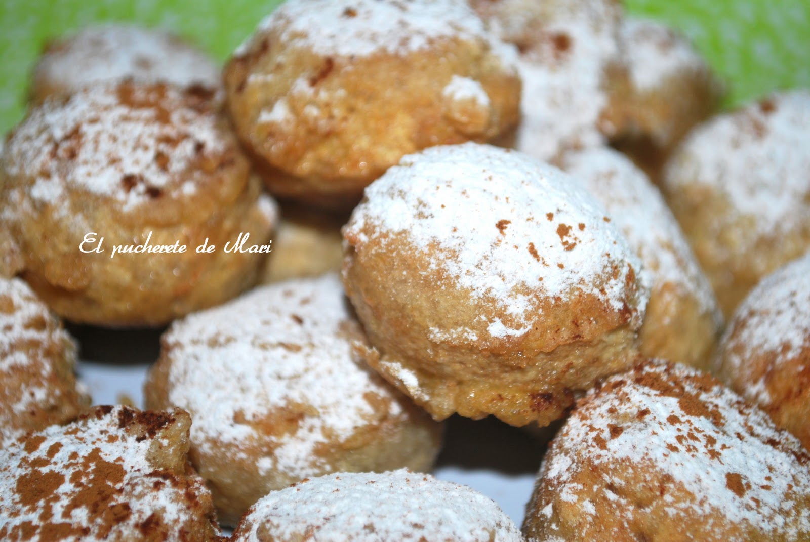 BOLITAS DE PAN, COCO Y CANELA