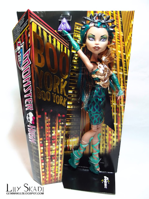 Sionnach Toys: Nefera de Nile 'Boo York' Arrival · Llegada