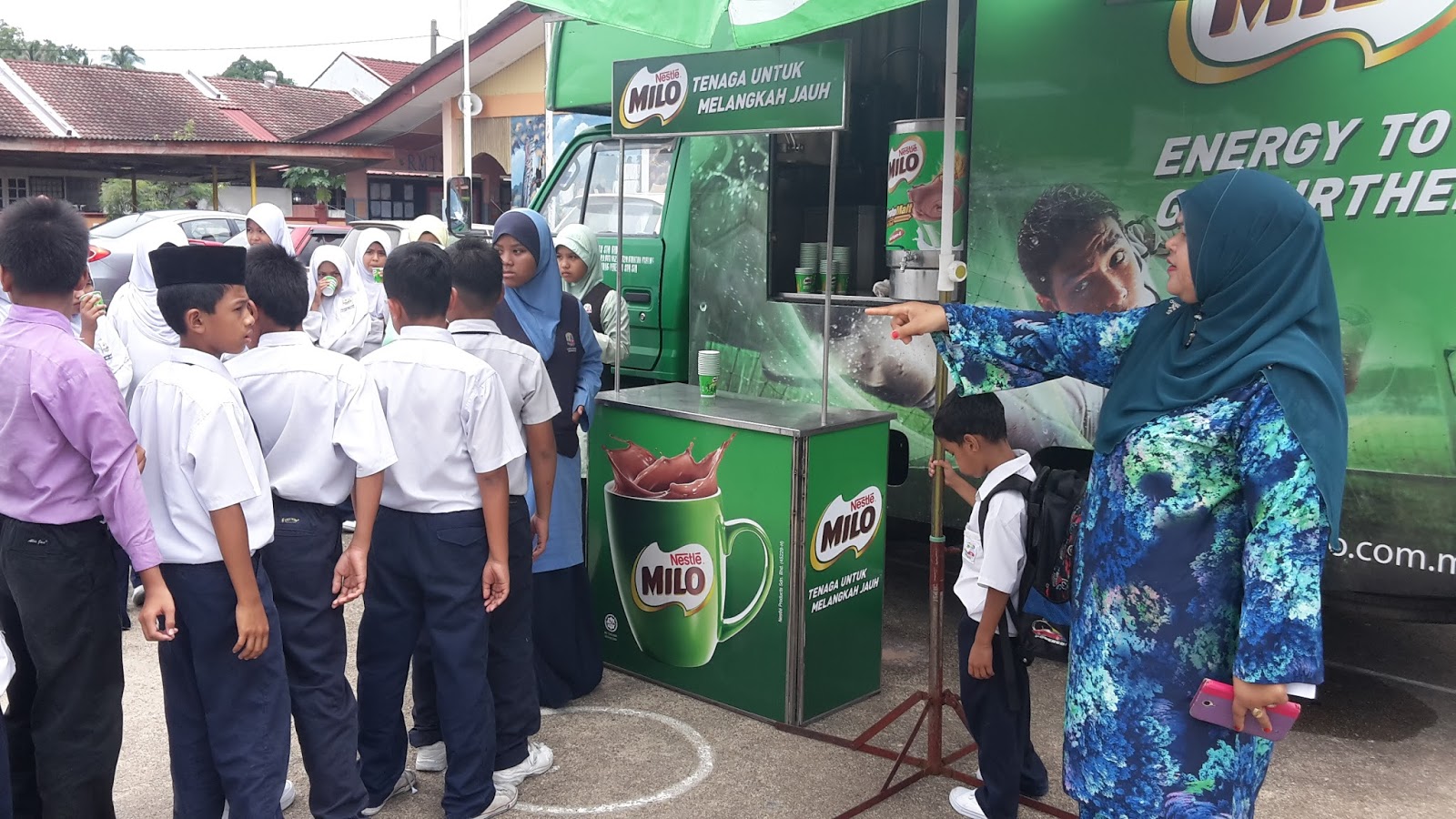 Laman Bestari SK Kubang Kerian 2: Minuman Milo Percuma