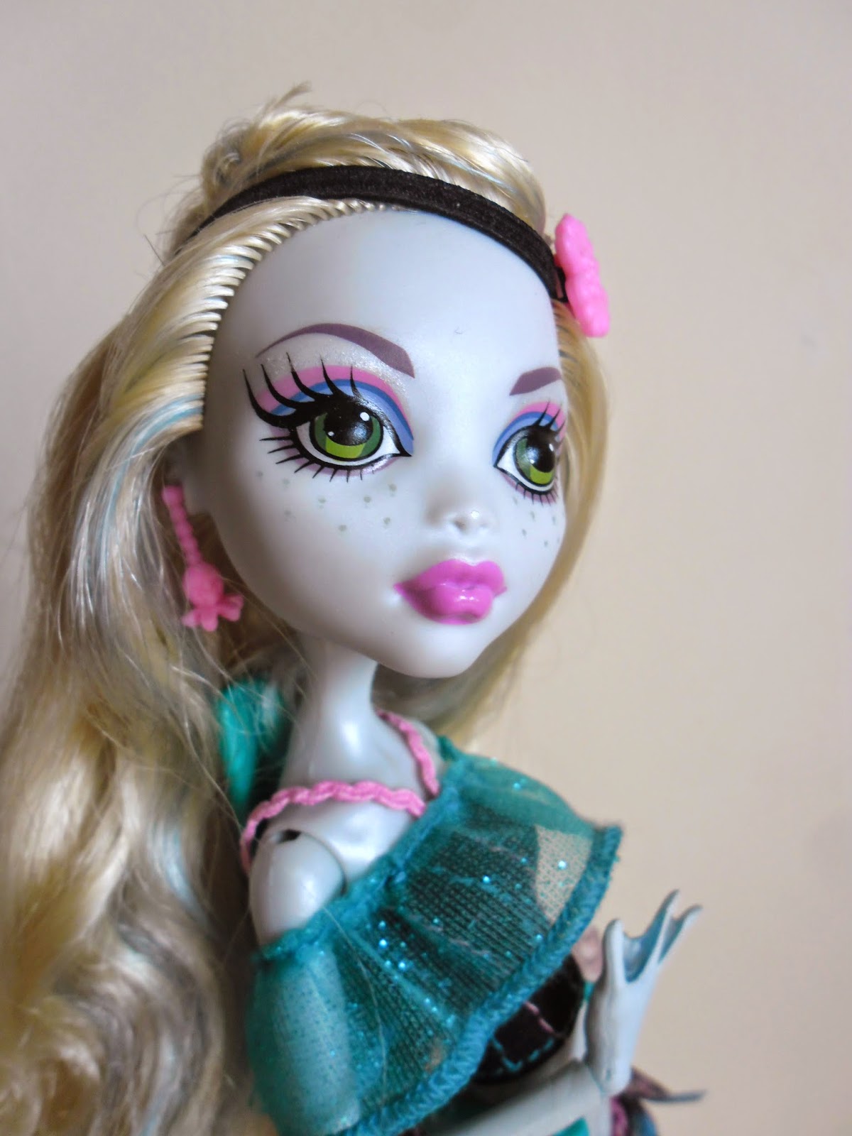 El rincón de mis muñecas: Monster High Lagoona Blue Skull Shores