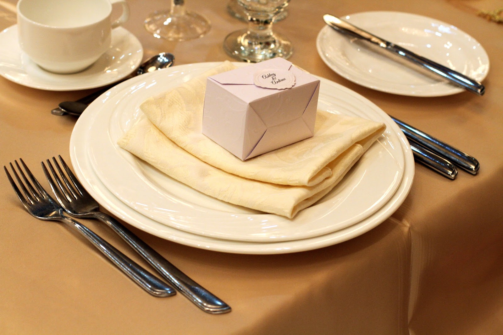 Susan Murray Blog: Fall Color Story: Gold & Ivory