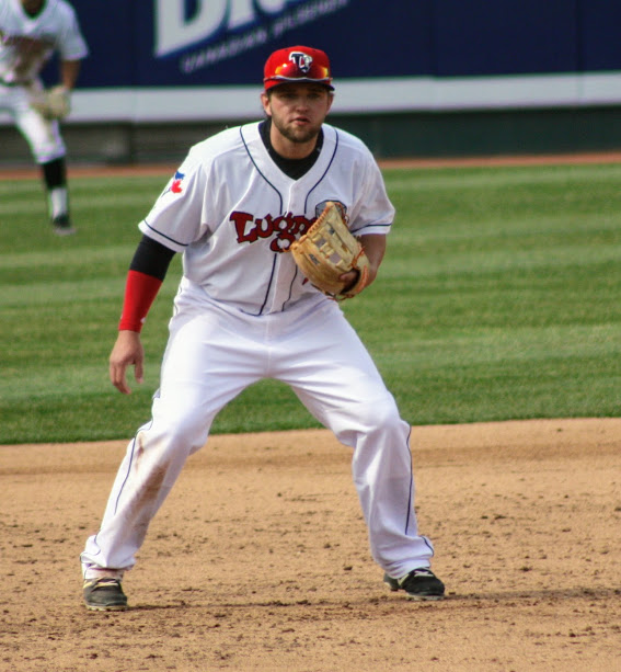 Clutchlings: Bradley Jones: Bat on the Rise