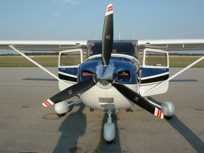 Flap Arriba Venezuela: Cessna ofrecerá el 182 Skylane con motor diesel ...